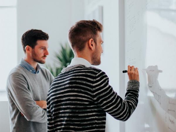 Conheça as vantagens e os desafios do Pair Programming - Blog C2TI ... Conheça as vantagens e os desafios do Pair Programming - Blog C2TI ...
